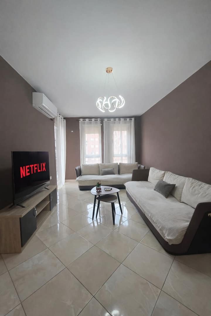 Fiori Luxury Stay W/24 Self Ceckin - Albania