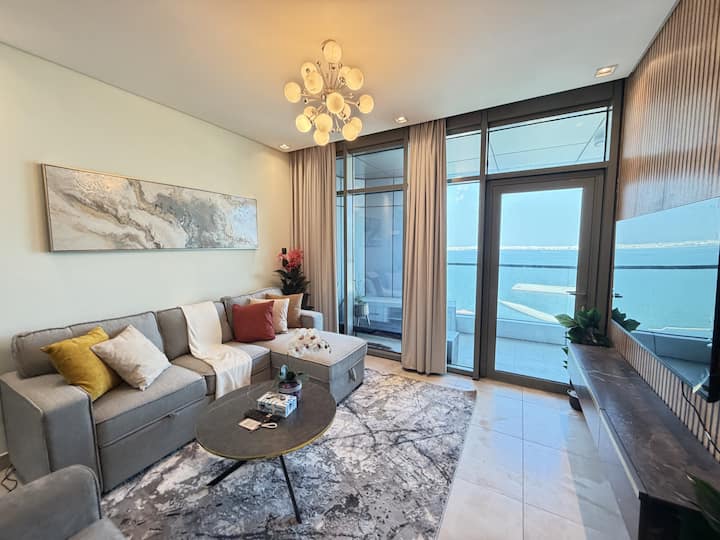 Gorgeous Sea View & Downtown By Flouri - Manama