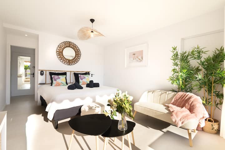 Centre St Tropez  Studio Design Et Cosy  Vue Mer - Saint-Tropez
