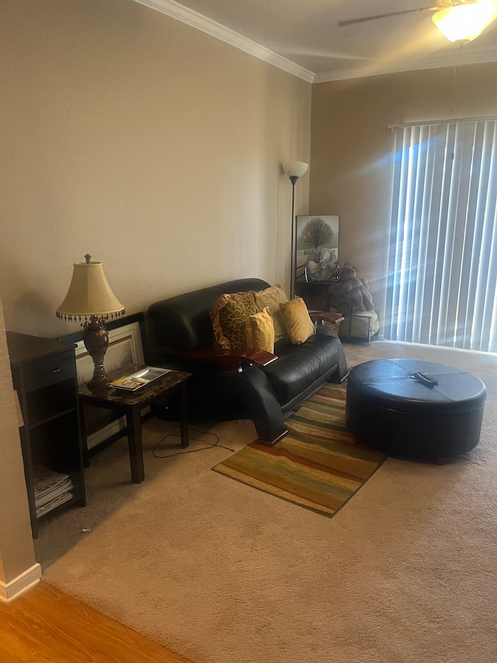 Clean, Safe Environment For Your Short Term Stay - Carrollton, TX
