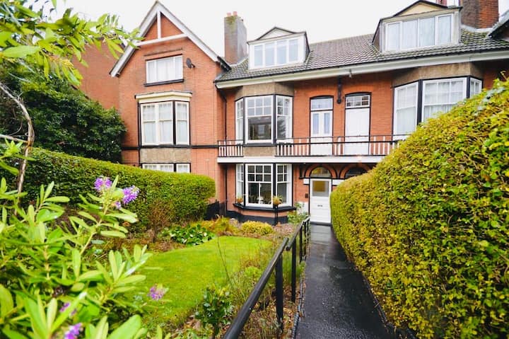 Welcome To The Jungle! - Harwich