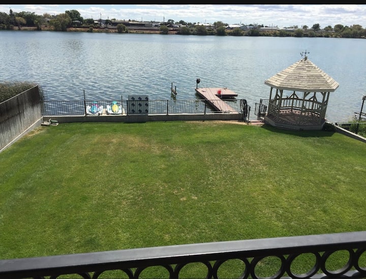 Family Fun On The Lake - Moses Lake, WA