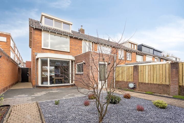 Ingerichte Bedrijfswoning Voor Expats En Projecten - Nederland