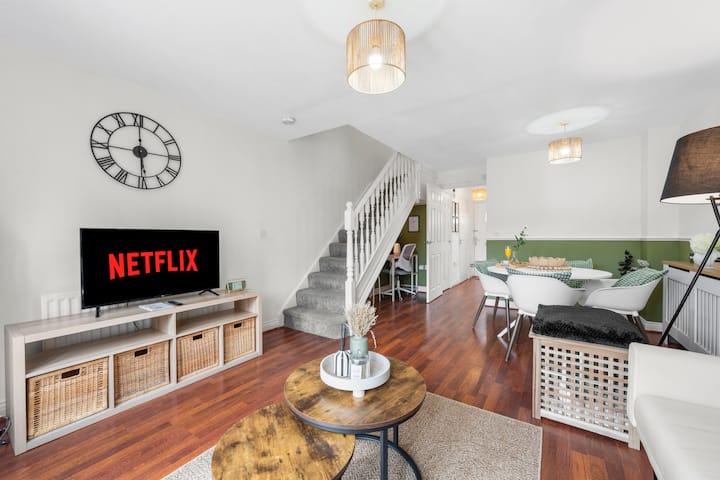 2br House W Garden/parking Near Windsor & Heathrow - Maidenhead