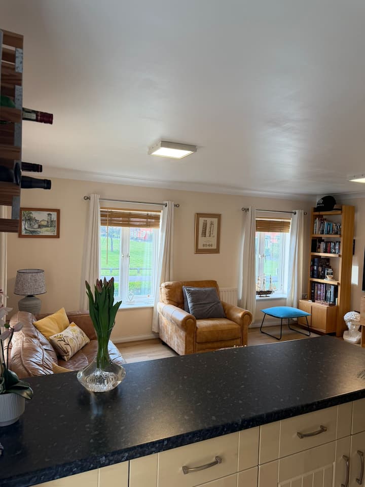 Enjoy A Cosy Stay In This Two-bedroom Apartment. - St Albans