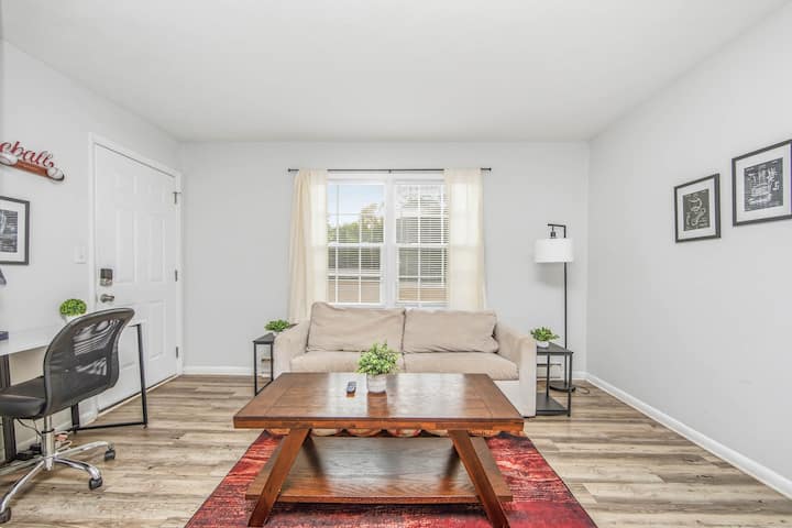 The Grand Slam Getaway | Sleeps 4 Near Bragg - Fayetteville