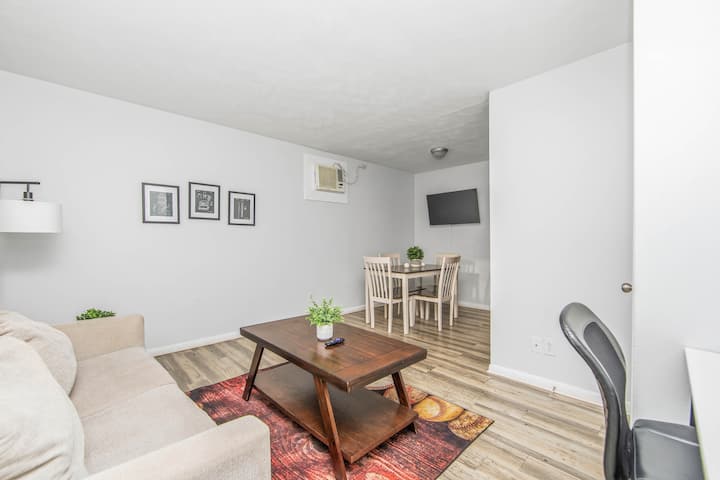 The Grand Slam Getaway | Sleeps 4 Near Bragg - Fayetteville, NC