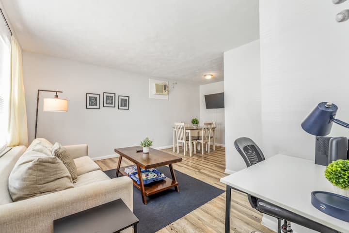 The Grand Slam Getaway - Fayetteville, NC