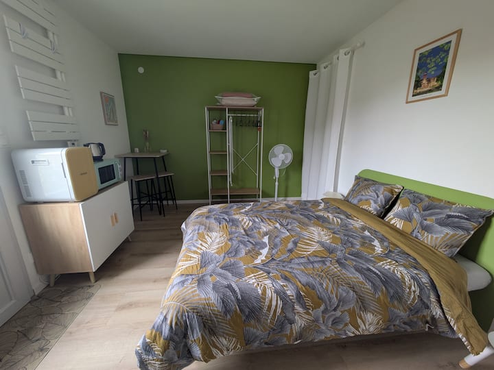 Chambre Sdb Privée, Coin Repas Et Jardinet. - Île de Ré