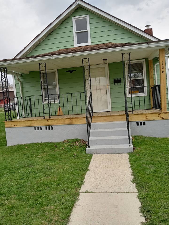 Orchard Cottage - Elkins, WV