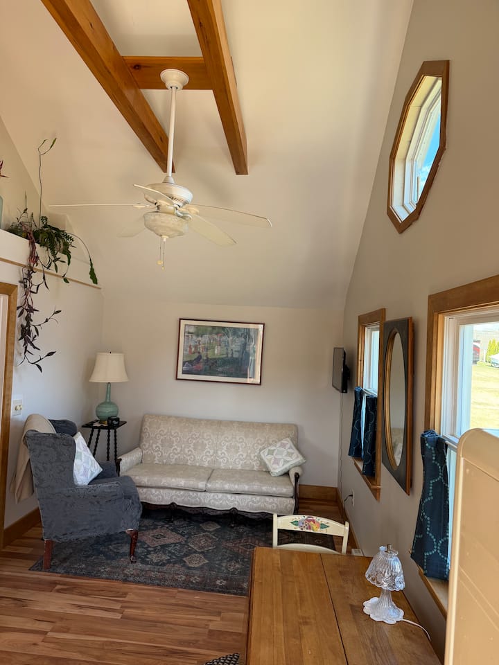 The Guest Cottage - Stonington, CT