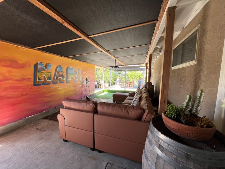 Western*home-napa*projector*pooltable* - Napa, CA