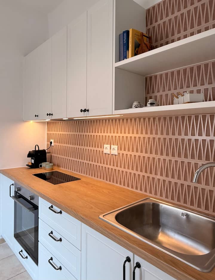 Seaside Elegance - Kea