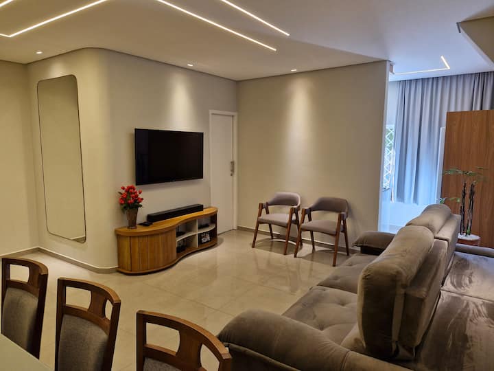 Apartamento Mobiliado Moderno C/ Garagem - Curitiba