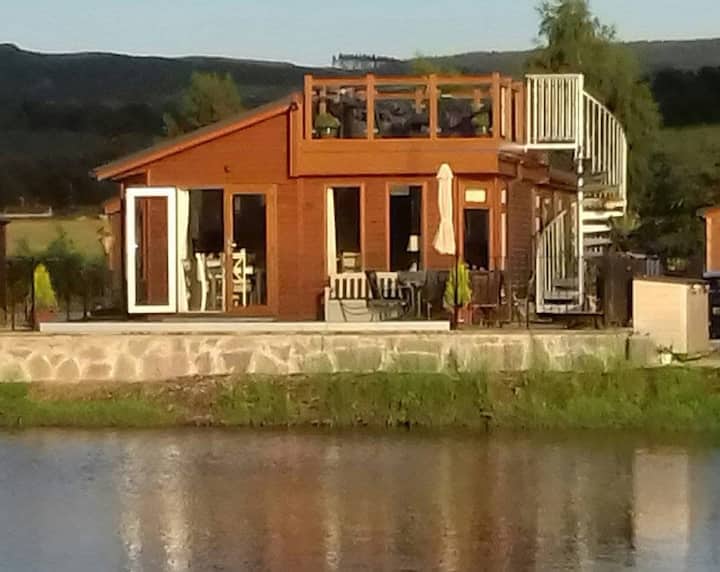 Luxury Lochside Lodge | Roof Top Terrace & Views - Gleneagles