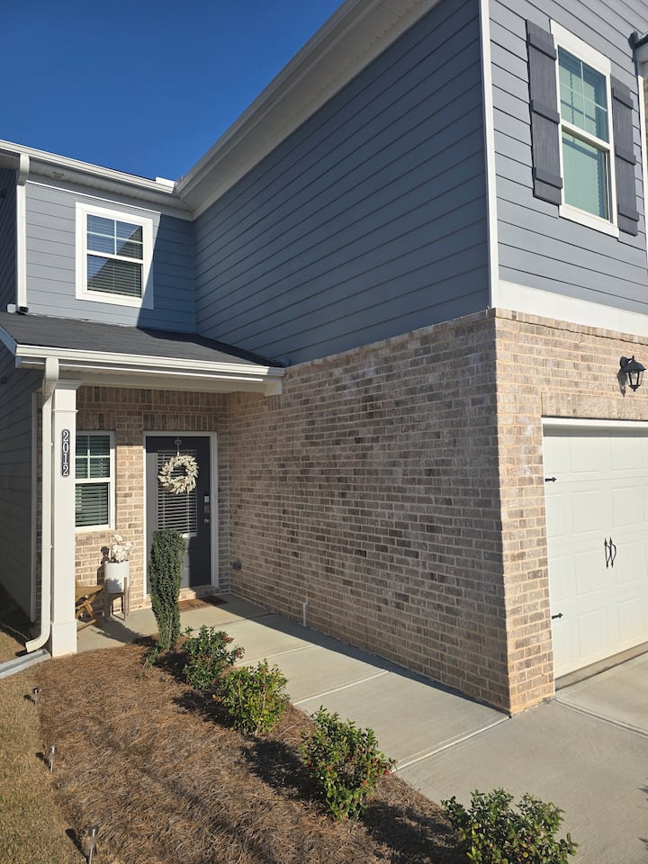 The Cozy Conyers Retreat - Conyers, GA