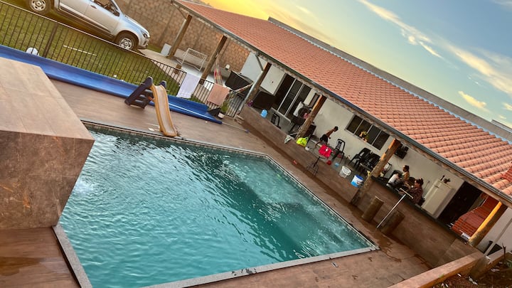 Chacara Em Condomínio Fechado Muito Aconchegante - Franca