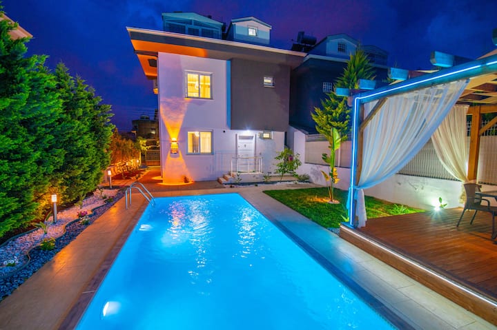 Fethiye, ÇAlış Plajına Yakın 4+1 Villa Moonlight - Fethiye
