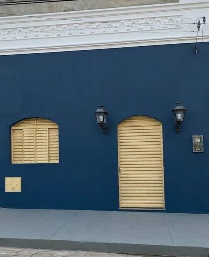 Mini-casa Independente: Suíte + Cozinha Completa - Carolina