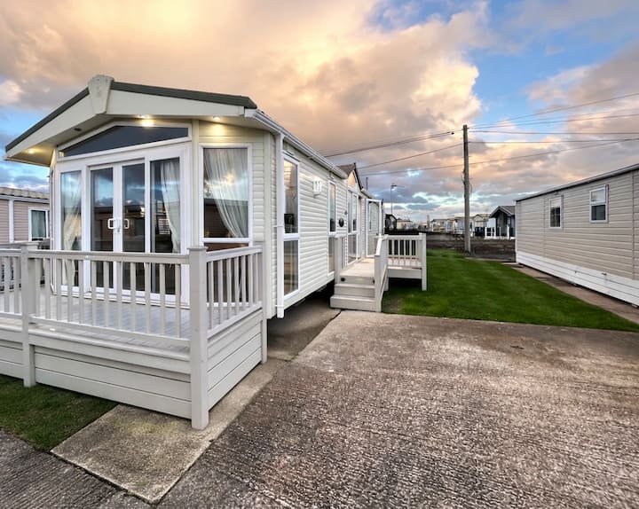 Luxury Caravan Sited On Golden Gate In Towyn - Towyn