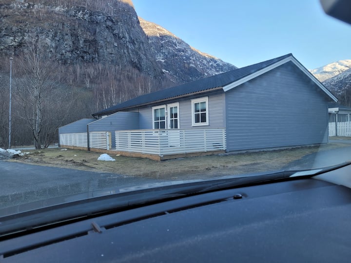 Hus Med 2 Soverom I Utladalen. - Øvre Årdal