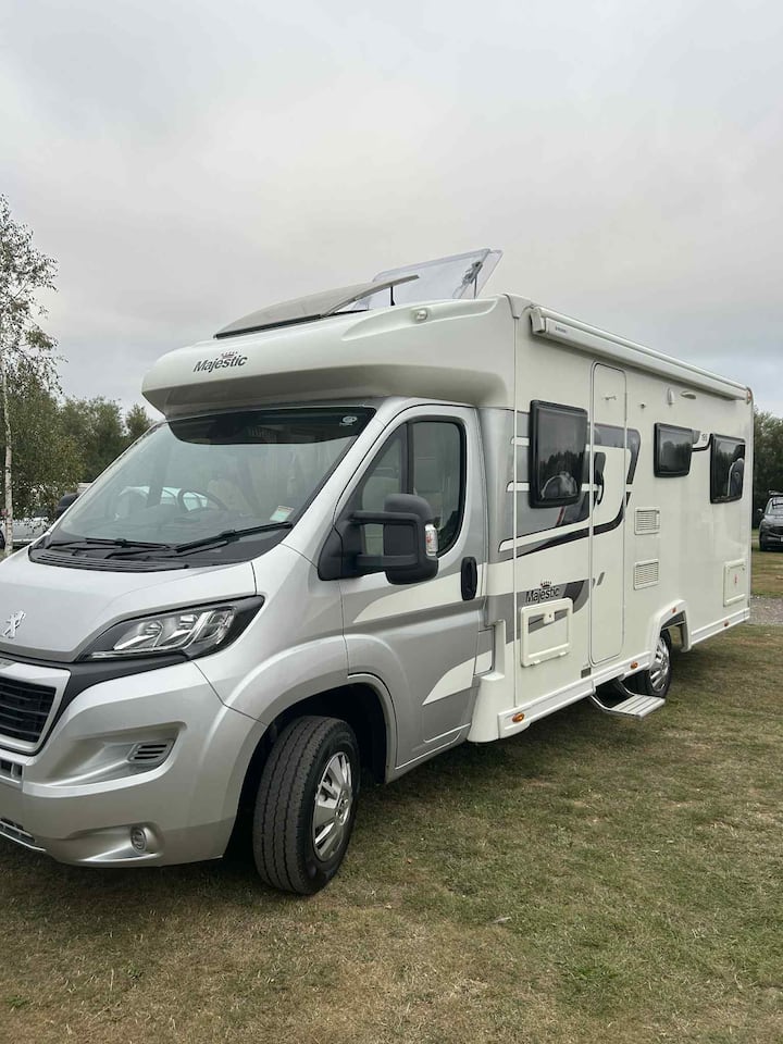 Motorhome Hire Self-hire Drive Insurance Included - Cleethorpes