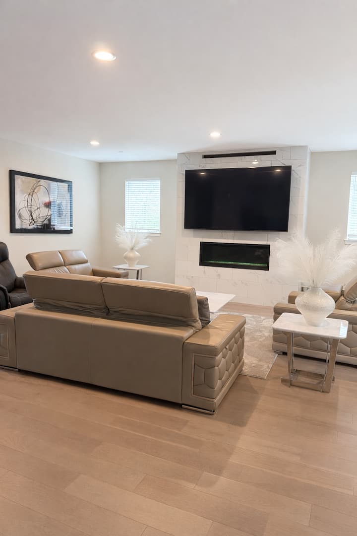 5br/5ba Sleeps 12 • Near Light Rail To Seattle - Edmonds, WA