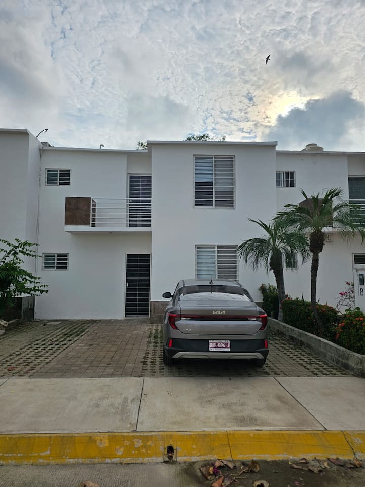 Casa Con Alberca En Privada Segura - Acapulco