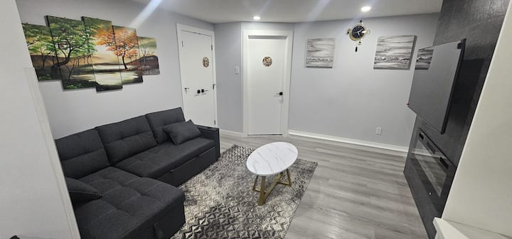 Serene Modern Suite | 2br, Trail & Nearby Lake - Spruce Grove