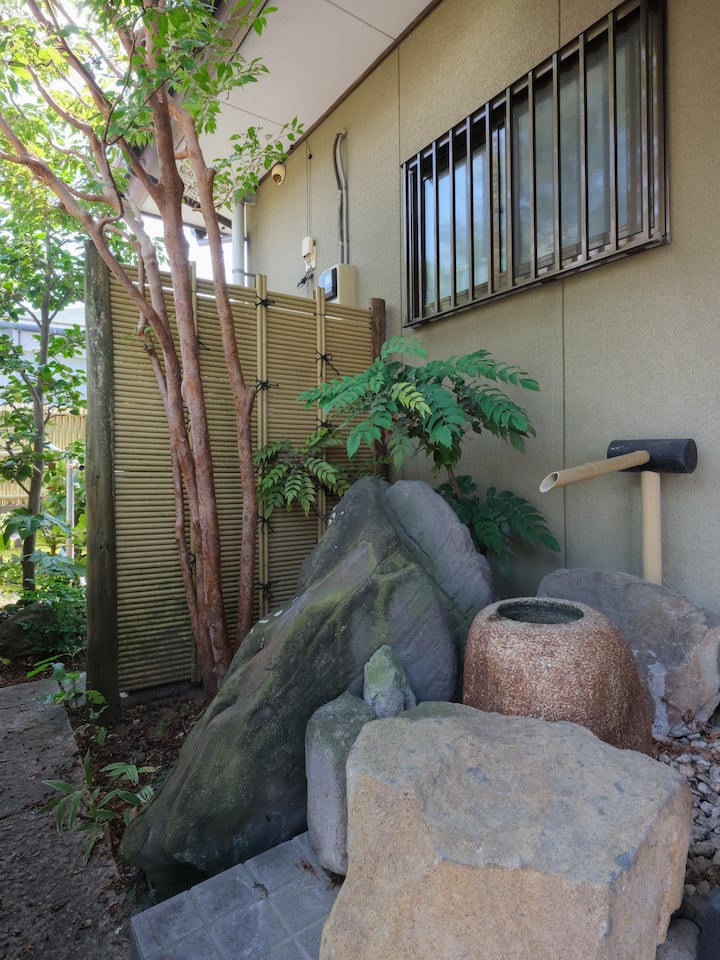 【甲府駅徒歩15分】最大14名|本格茶室付きの古風な一棟貸切宿！・駐車場1台無料／山梨観光の拠点に - Kofu