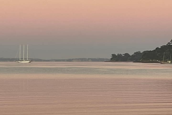 Stylish Sun Drenched Waiheke Getaway - Waiheke Island