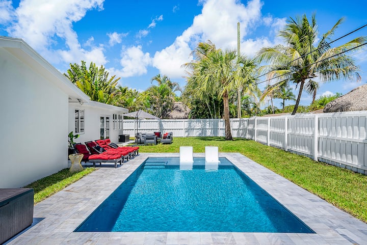 Elegant Coastal Retreat | Boynton Beach + Delray - Delray Beach, FL