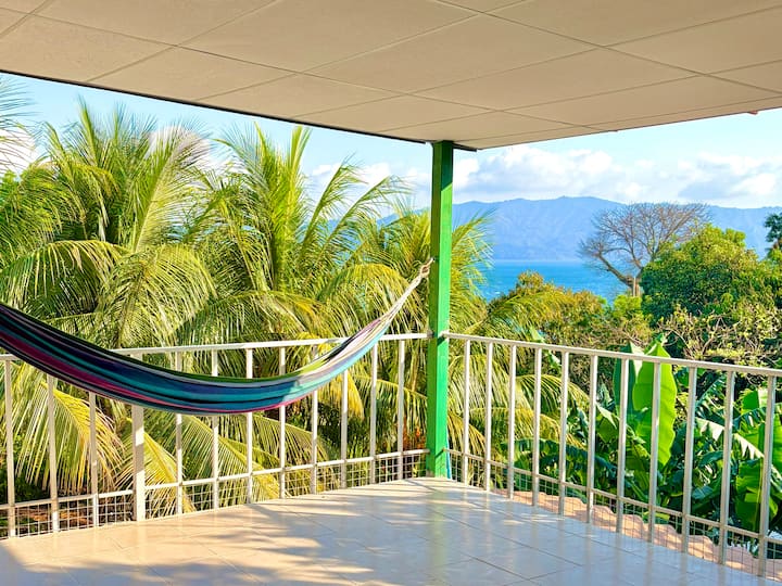 Casa Con Vista Al Lago De Ilopango, Con Jacuzzi - El Salvador