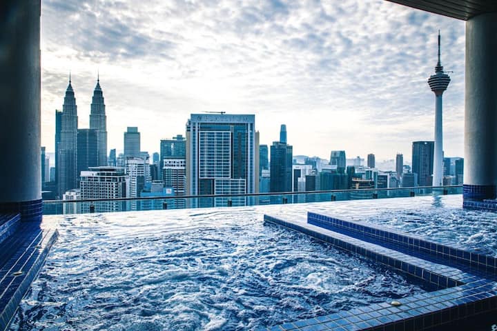 Cozy Studio For 2 Pax With Klcc View Infinity Pool - Kuala Lumpur