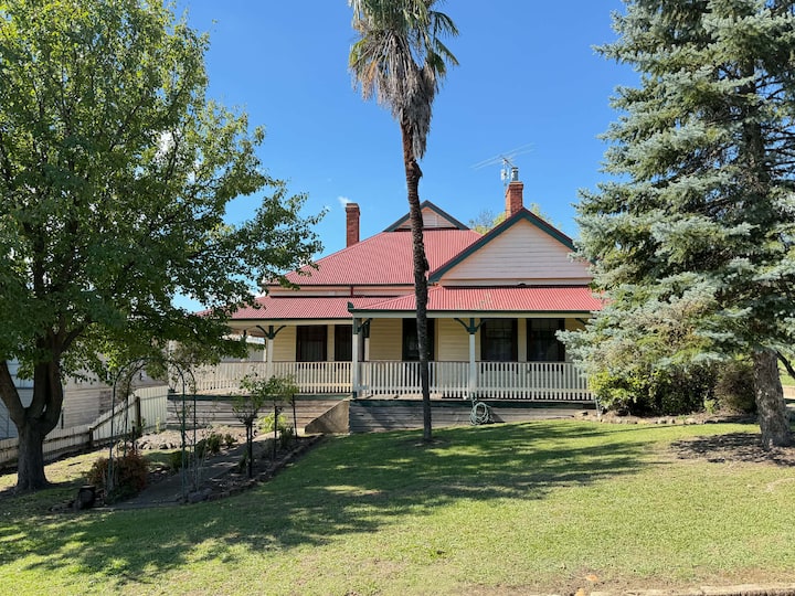 Extremely Loved Family Home - Corryong
