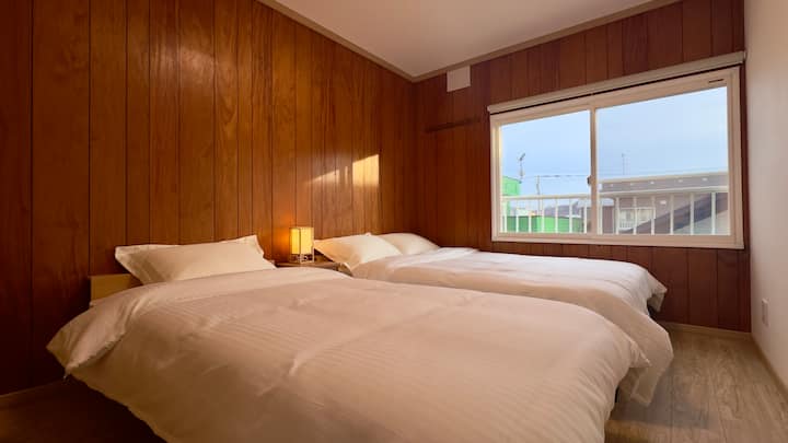 东森 Fuyumori C Furano Lavender & Ski 6ppl Apartment - 후라노시