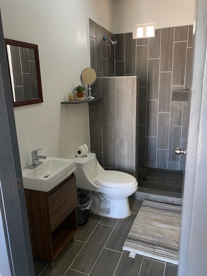 Departamento 1 Cuarto Y 1 Baño. - Mexicali