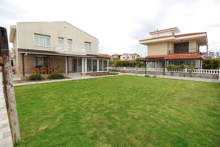 Seaside Big Relaxing Private Villa - Alaçatı