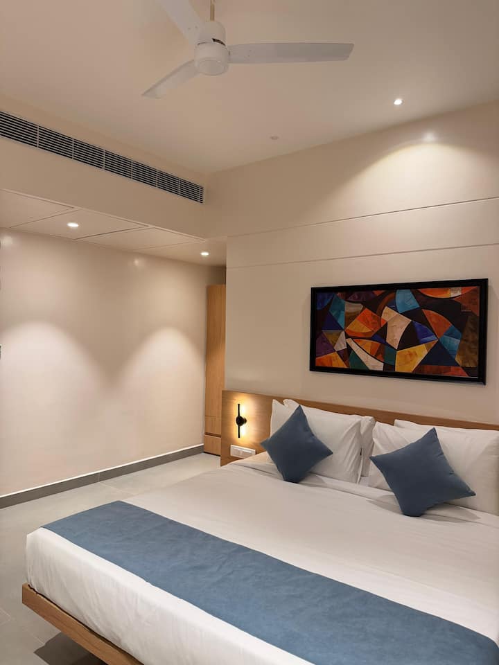 Superior Deluxe King Room - Warangal