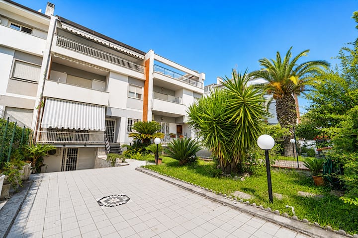 Sea Breeze Apt. Terracina | Garden•walk To Beach - Terracina