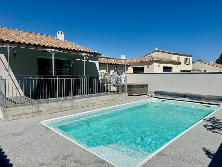 Villa • Piscine • Pétanque • L’isle-sur-la-sorgue - L'Isle-sur-la-Sorgue