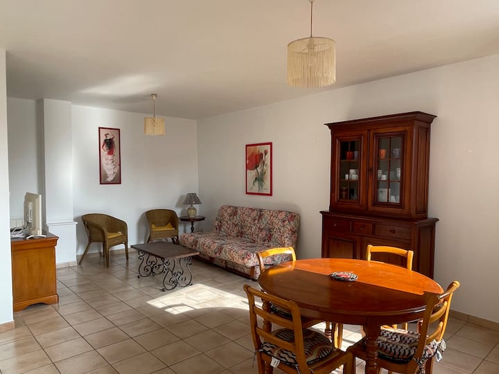 Le Saint- Jacques En Plein Centre - Urrugne