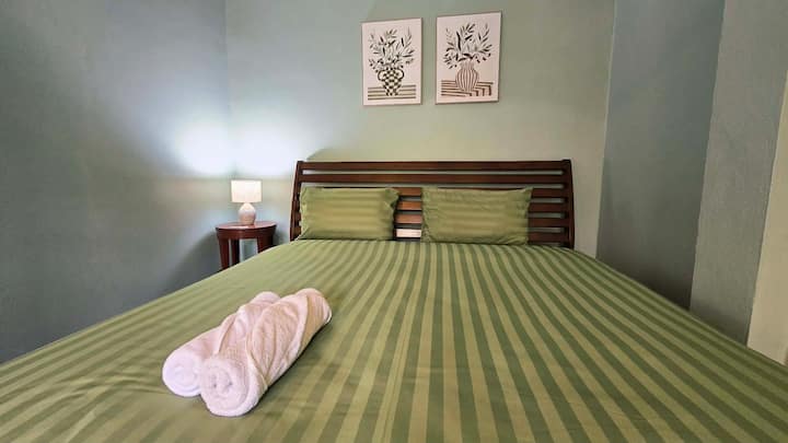 1 Bed, Kitchen, Living Room With Mountain View(b2) - Ko Tao