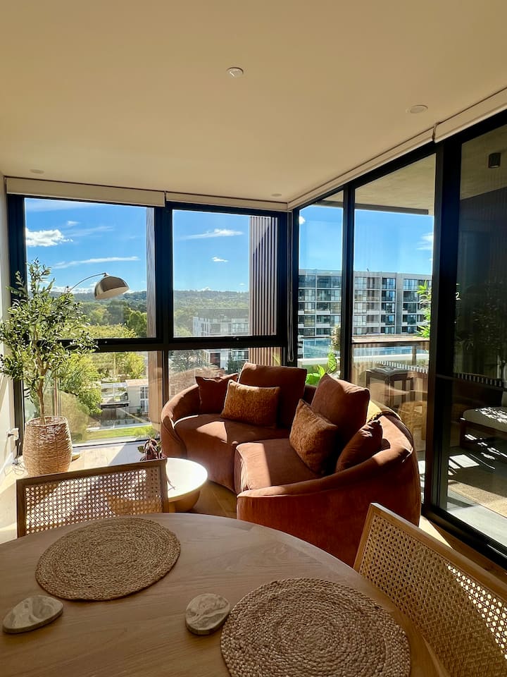 Luxury Apartment In The Heart Of Canberra - Australia