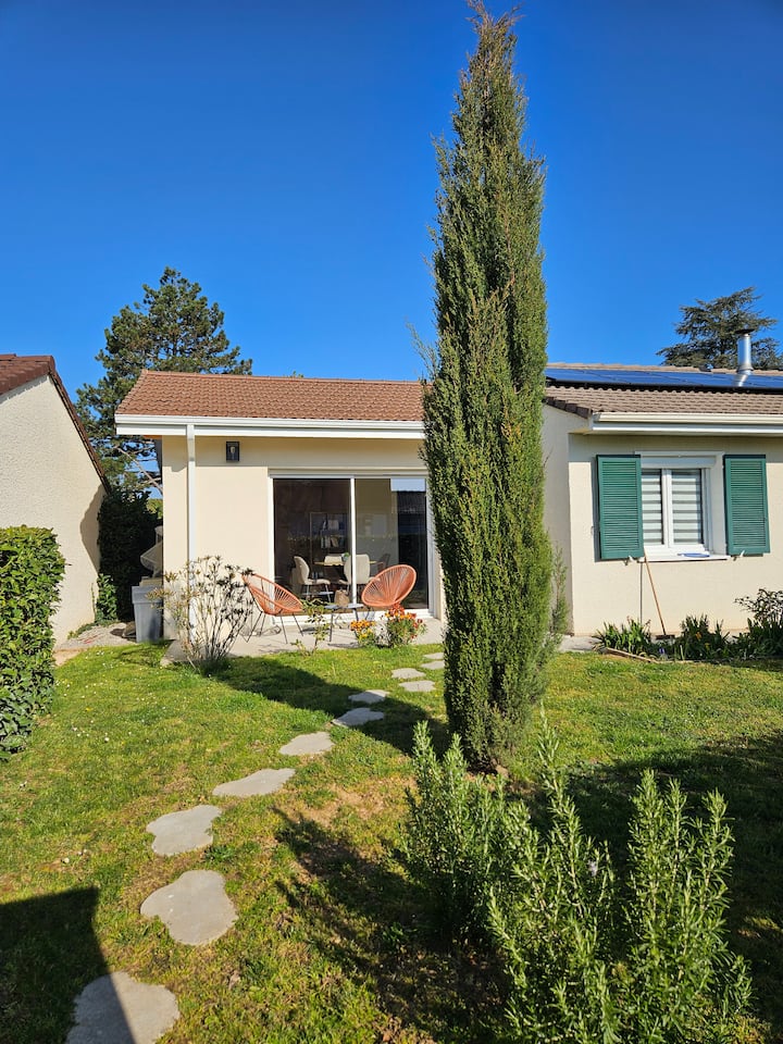 Studio Confortable à Deux Pas De Lyon - Meyzieu