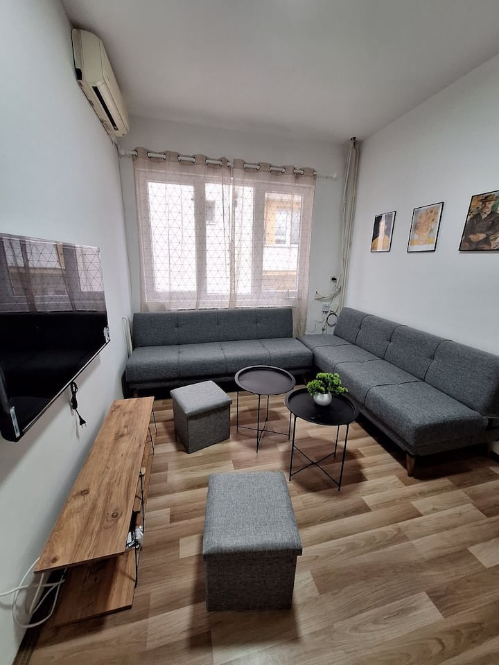 Van Gogh City Centre Apartment 1 - Skopje