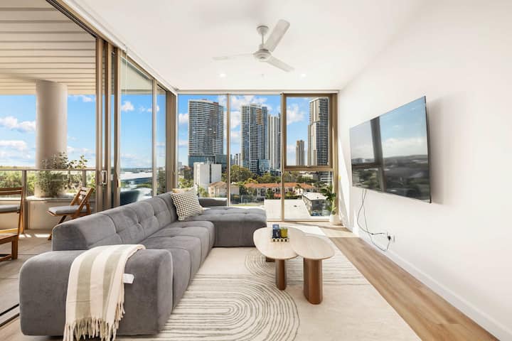 Brand New 3br Apartment 2 Carparks City View - Gold Coast