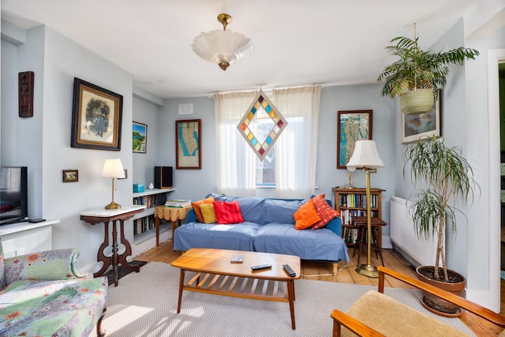 Sunny 3br W/backyard Near Drumcondra Train Station - Dublin