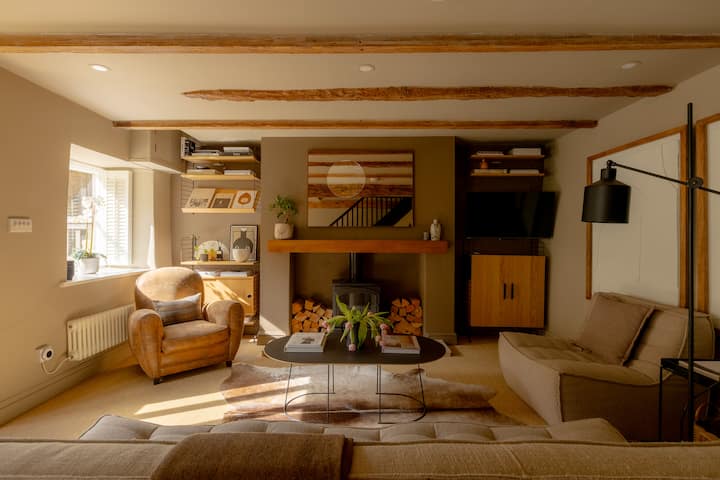 Stylish Historic Cottage In The Centre Of Burford - Burford