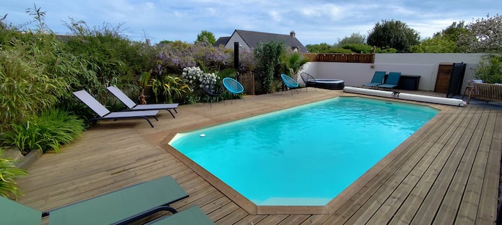 Résidence De 3 Logts - 15 à 24 Pers. - Piscine&spa - Batz-sur-Mer